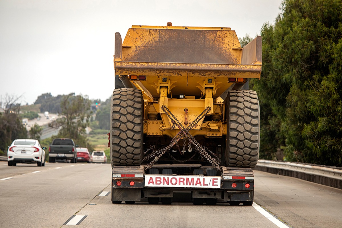 Abnormal Load Transport in South Africa | OneLogix Mega