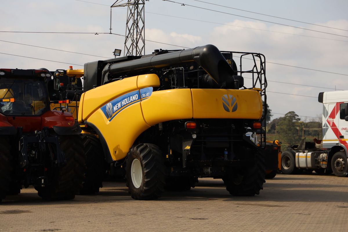 Abnormal Trucks for Heavy-Duty Logistics | OneLogix Mega