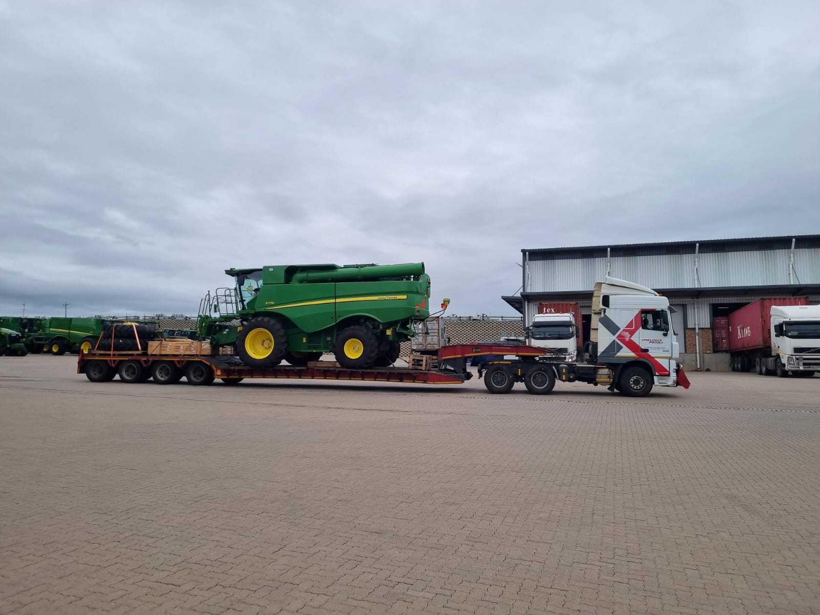 Abnormal Load Transport in South Africa: Regulations Guide